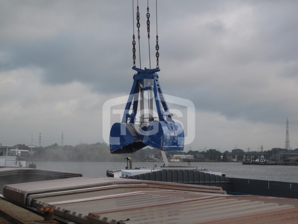 Grabs for Bulk Handling / Clamshell Grabs | The Grab Specialist B.V.