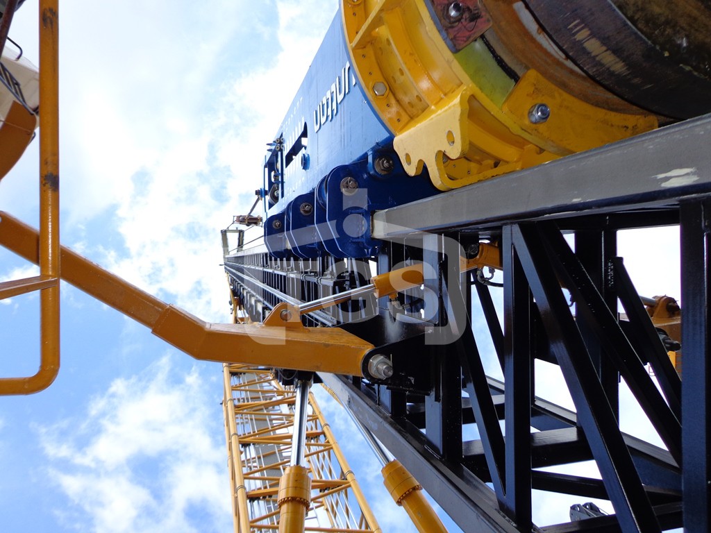 Makelaar / Hijframe voor Liebherr HS 895 HD Kraan | The Grab Specialist ...